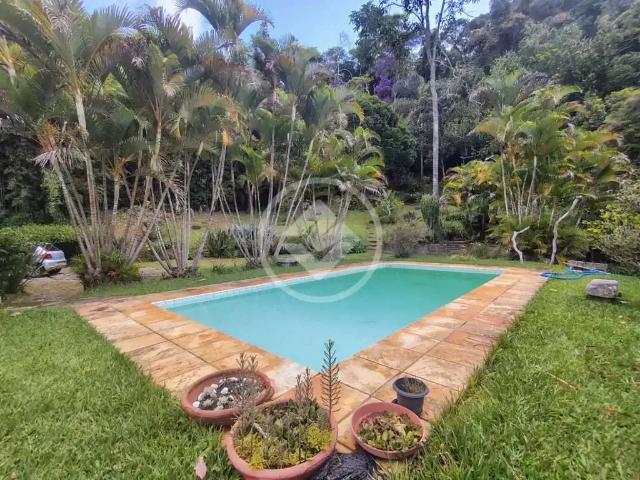 Casa / Sobrado para Venda em Teresópolis/RJ Golfe 3 Quartos