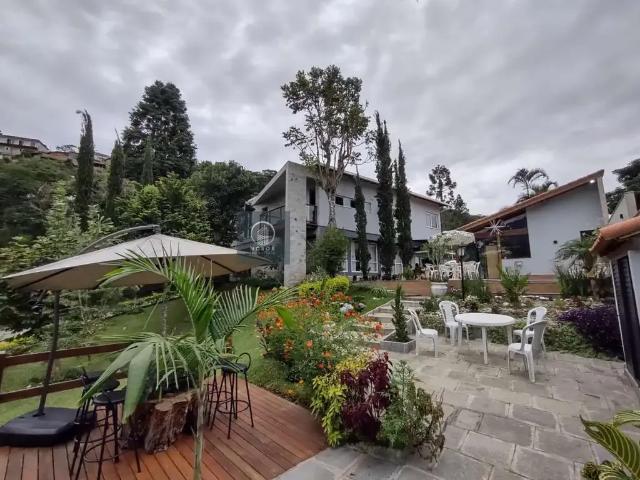 Casa / Sobrado para Venda em Teresópolis/RJ Golfe 4 Quartos