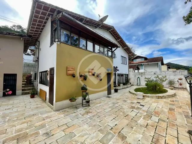 Casa / Sobrado para Venda em Teresópolis/RJ Granja Comary 3 Quartos