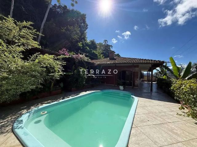 Casa / Sobrado para Venda em Teresópolis/RJ Granja Guarani 3 Quartos