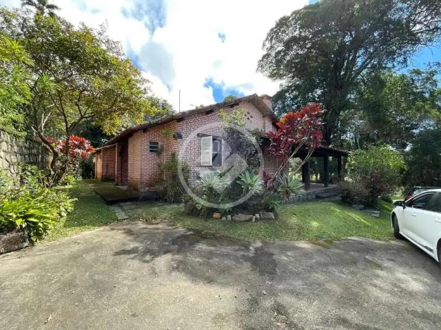 Casa / Sobrado para Venda em Teresópolis/RJ Granja Guarani 4 Quartos