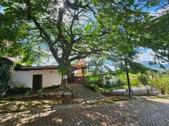 Casa / Sobrado para Venda em Teresópolis/RJ Iucas 4 Quartos