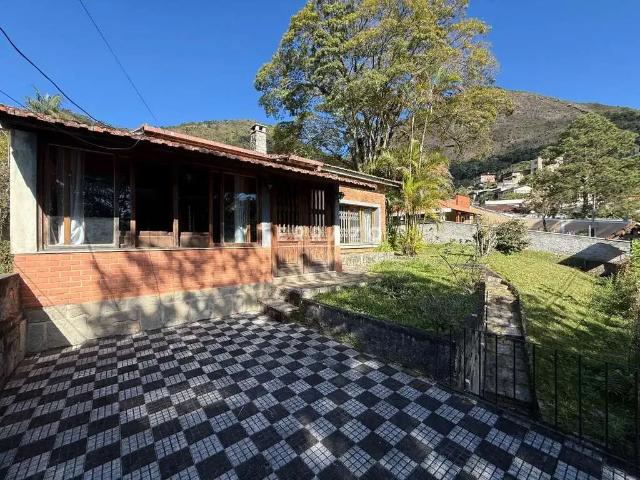 Casa / Sobrado para Venda em Teresópolis/RJ Iucas 4 Quartos