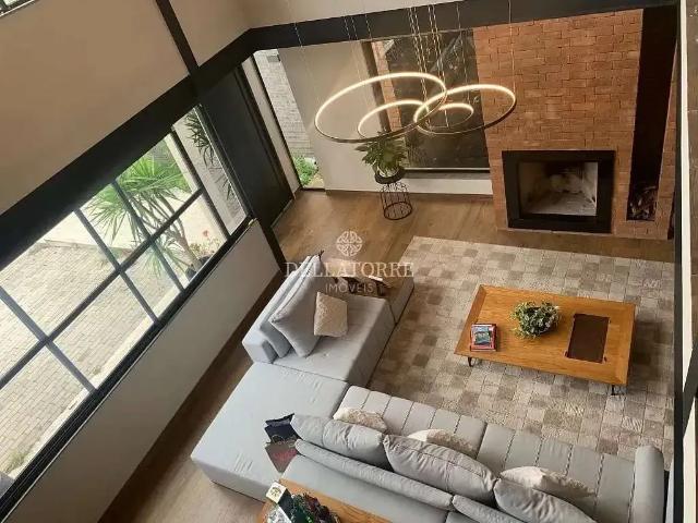 Casa / Sobrado para Venda em Teresópolis/RJ Iucas 4 Quartos