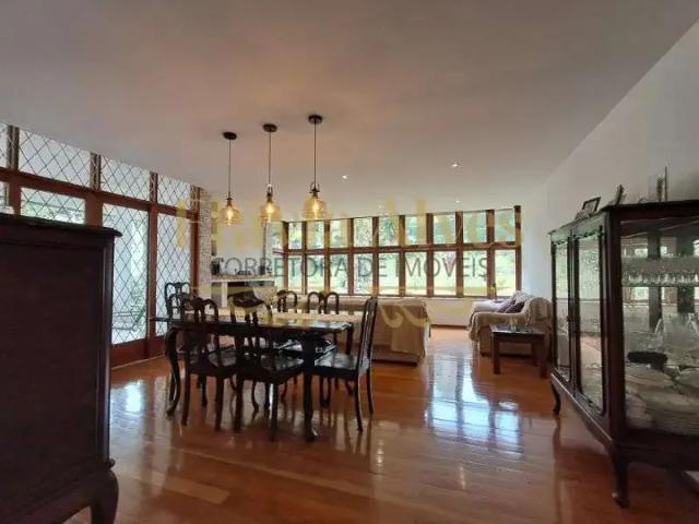Casa / Sobrado para Venda em Teresópolis/RJ Iucas 5 Quartos