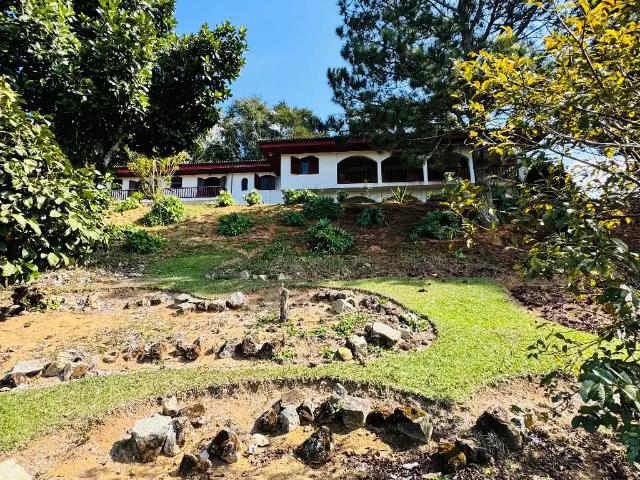 Casa / Sobrado para Venda em Teresópolis/RJ Iucas 5 Quartos