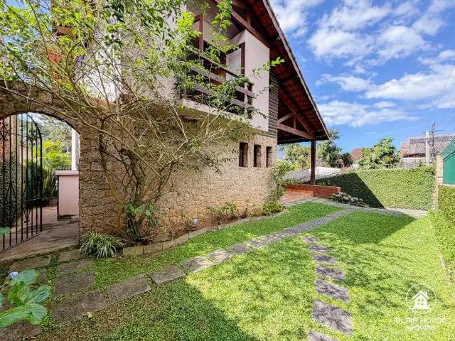 Casa / Sobrado para Venda em Teresópolis/RJ Iucas 5 Quartos
