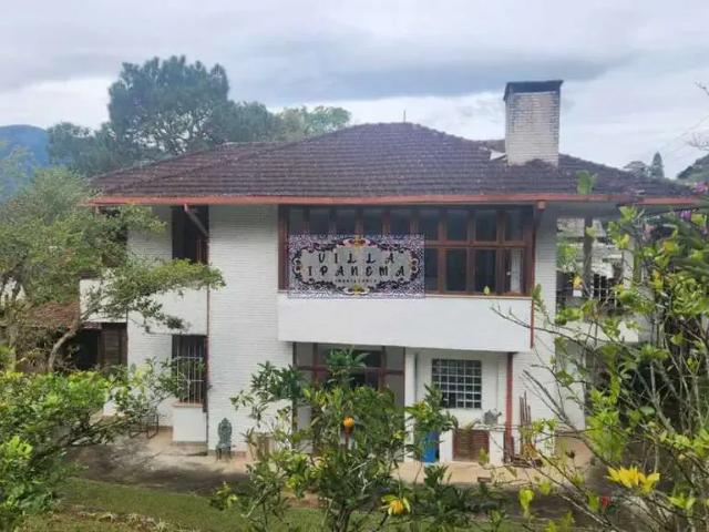 Casa / Sobrado para Venda em Teresópolis/RJ Iucas 5 Quartos