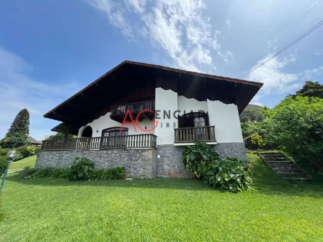 Casa / Sobrado para Venda em Teresópolis/RJ Iucas 5 Quartos