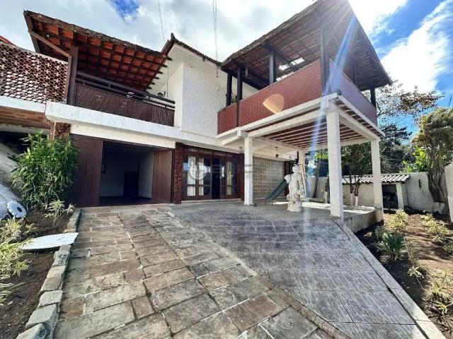 Casa / Sobrado para Venda em Teresópolis/RJ Iucas 5 Quartos