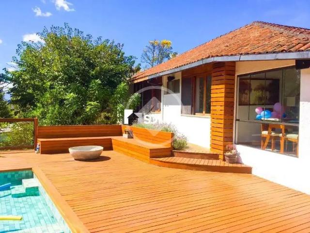 Casa / Sobrado para Venda em Teresópolis/RJ Iucas 5 Quartos