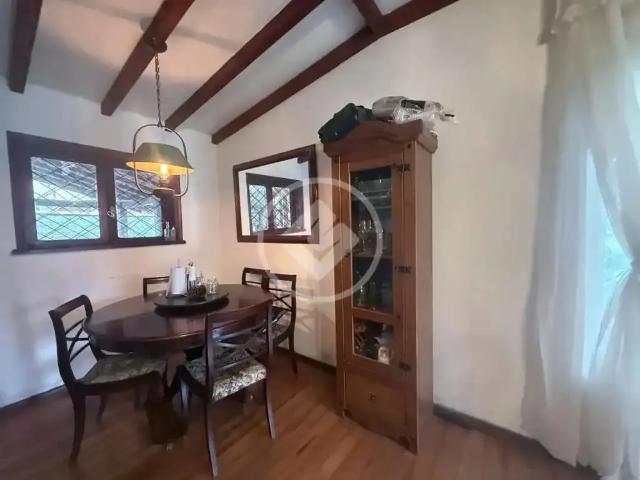 Casa / Sobrado para Venda em Teresópolis/RJ Iucas 5 Quartos