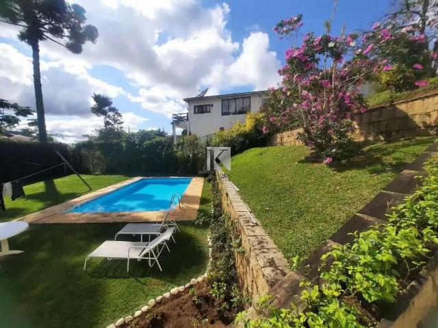 Casa / Sobrado para Venda em Teresópolis/RJ Jardim Cascata 4 Quartos