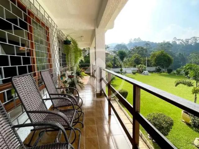 Casa / Sobrado para Venda em Teresópolis/RJ Jardim Cascata 5 Quartos