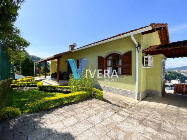 Casa / Sobrado para Venda em Teresópolis/RJ Panorama 4 Quartos