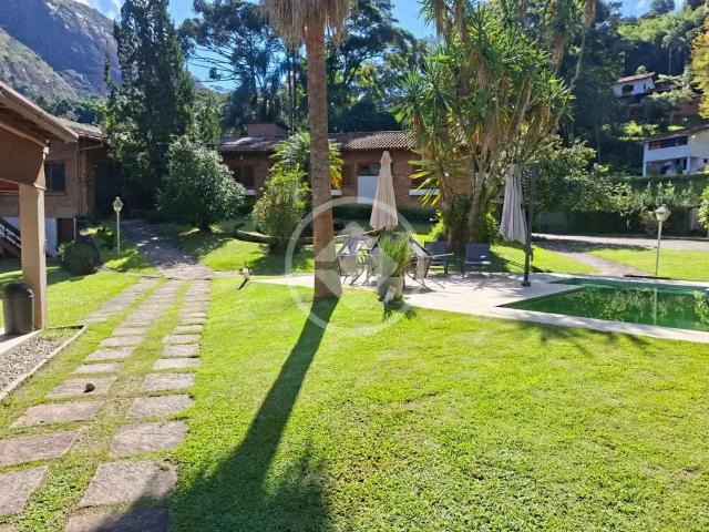 Casa / Sobrado para Venda em Teresópolis/RJ Parque do Imbui 4 Quartos