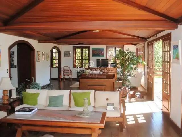 Casa / Sobrado para Venda em Teresópolis/RJ Parque do Imbui 4 Quartos