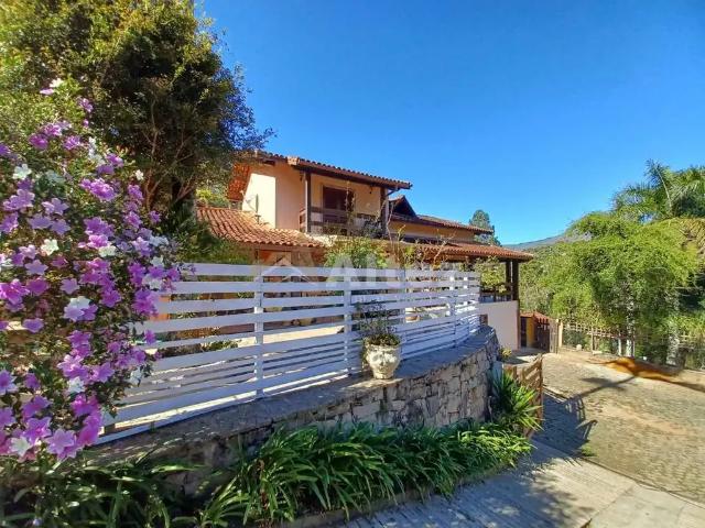 Casa / Sobrado para Venda em Teresópolis/RJ Parque do Imbui 4 Quartos