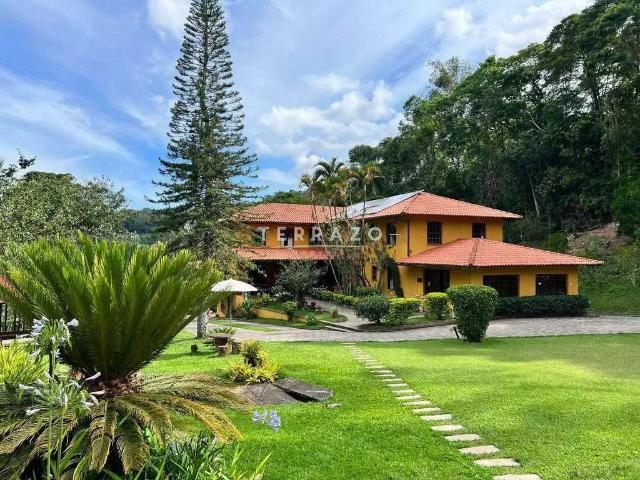 Casa / Sobrado para Venda em Teresópolis/RJ Parque do Imbui 9 Quartos