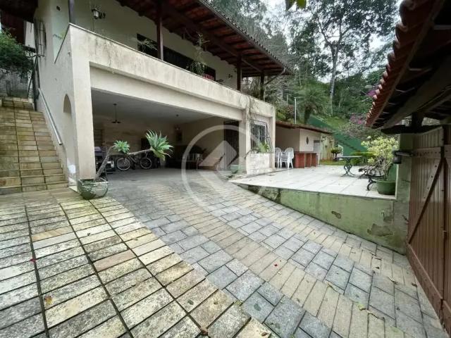 Casa / Sobrado para Venda em Teresópolis/RJ Parque do Ingá 3 Quartos
