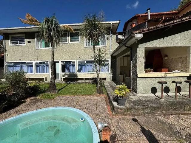 Casa / Sobrado para Venda em Teresópolis/RJ Parque do Ingá 5 Quartos