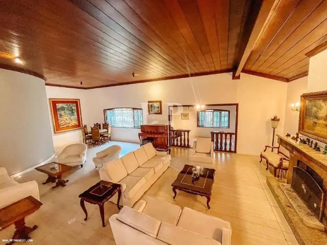 Casa / Sobrado para Venda em Teresópolis/RJ Parque São Luiz 5 Quartos