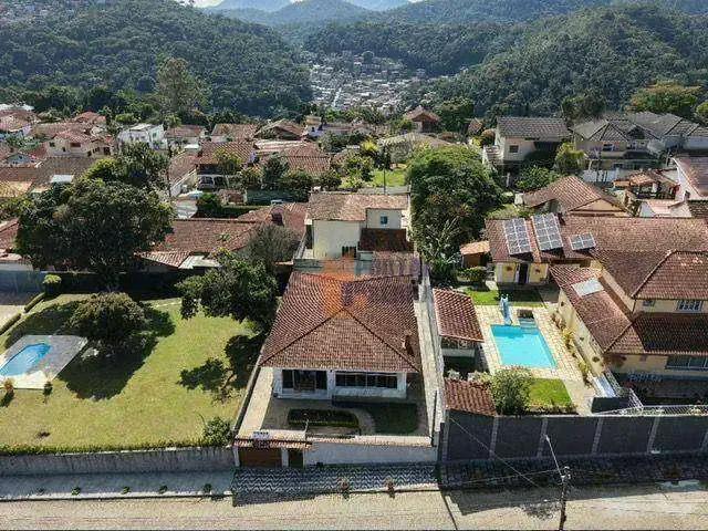 Casa / Sobrado para Venda em Teresópolis/RJ Parque São Luiz 3 Quartos