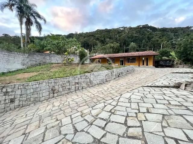 Casa / Sobrado para Venda em Teresópolis/RJ Pessegueiros 3 Quartos