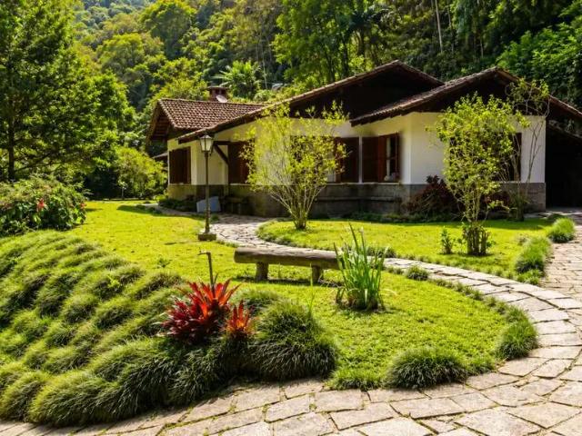 Casa / Sobrado para Venda em Teresópolis/RJ Pimenteiras 3 Quartos