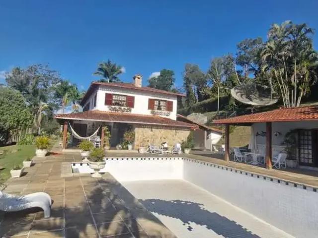 Casa / Sobrado para Venda em Teresópolis/RJ Posse 4 Quartos