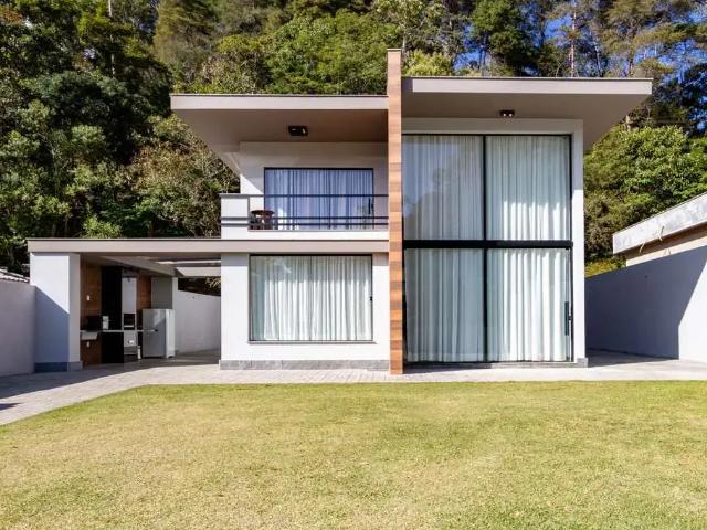 Casa / Sobrado para Venda em Teresópolis/RJ Quebra Frascos 3 Quartos