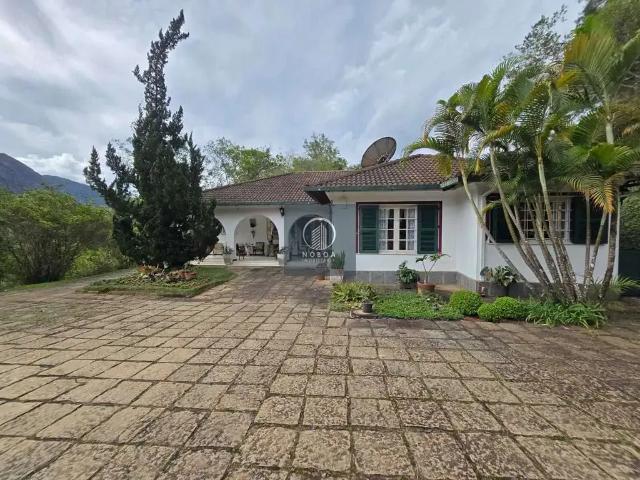 Casa / Sobrado para Venda em Teresópolis/RJ Quebra Frascos 5 Quartos