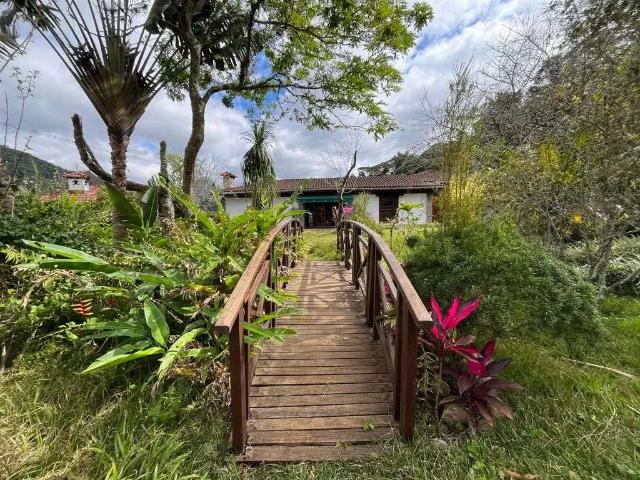 Casa / Sobrado para Venda em Teresópolis/RJ Quinta da Barra 5 Quartos
