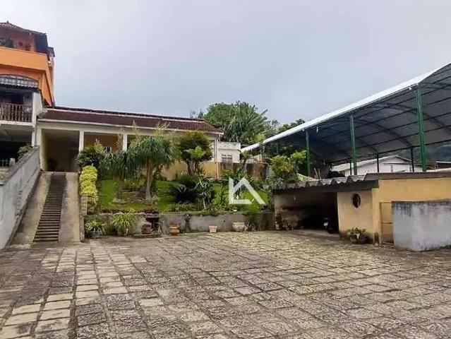 Casa / Sobrado para Venda em Teresópolis/RJ São Pedro 4 Quartos