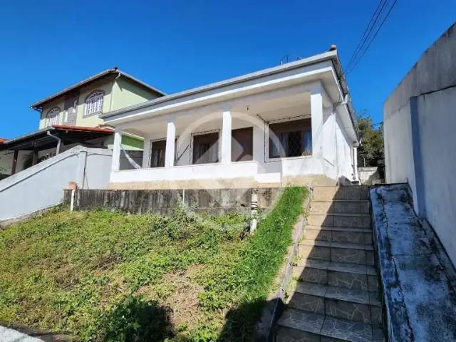 Casa / Sobrado para Venda em Teresópolis/RJ São Pedro 3 Quartos