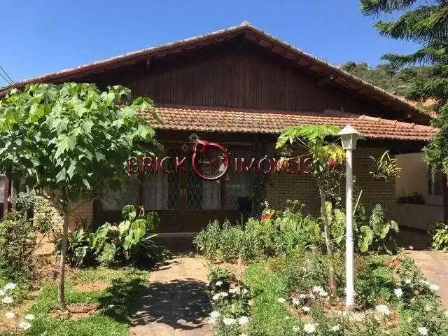 Casa / Sobrado para Venda em Teresópolis/RJ São Pedro 3 Quartos