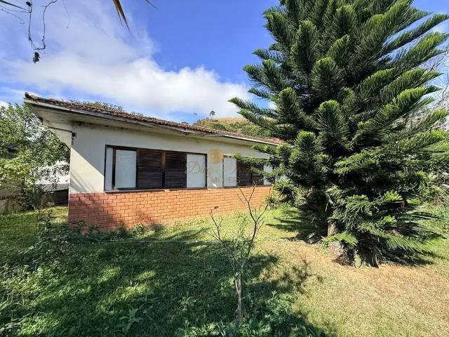 Casa / Sobrado para Venda em Teresópolis/RJ São Pedro 3 Quartos