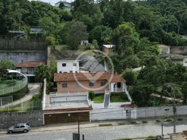 Casa / Sobrado para Venda em Teresópolis/RJ Tijuca 4 Quartos