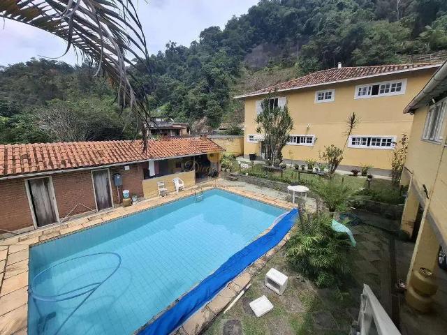 Casa / Sobrado para Venda em Teresópolis/RJ Três Córregos 4 Quartos