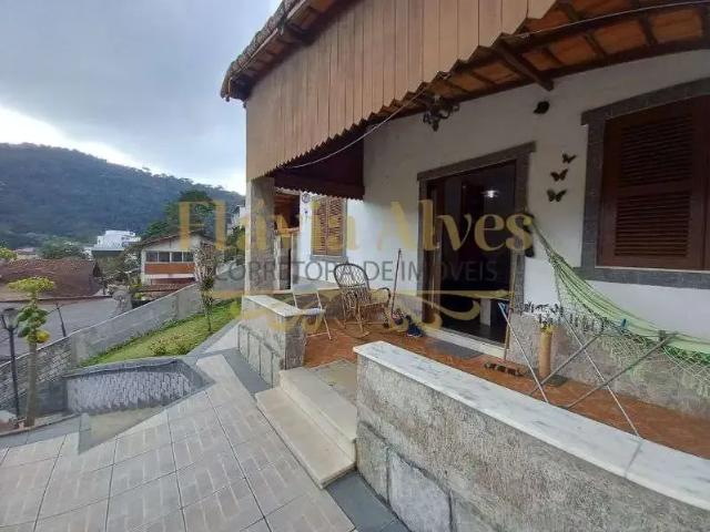 Casa / Sobrado para Venda em Teresópolis/RJ Vale do Paraíso 4 Quartos