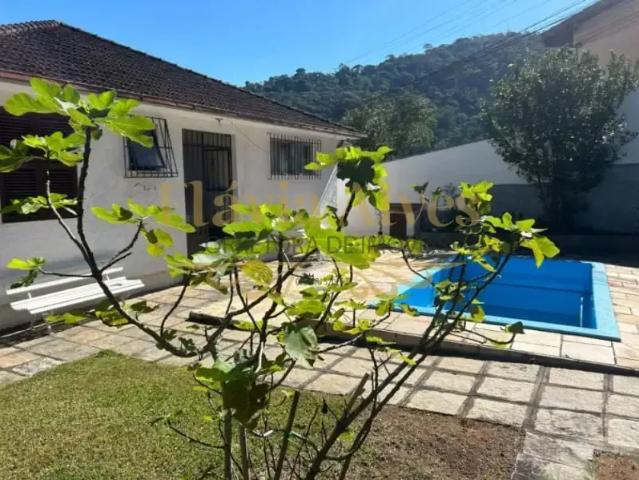 Casa / Sobrado para Venda em Teresópolis/RJ Vale do Paraíso 2 Quartos