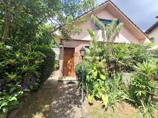 Casa / Sobrado para Venda em Teresópolis/RJ Vale do Paraíso 3 Quartos