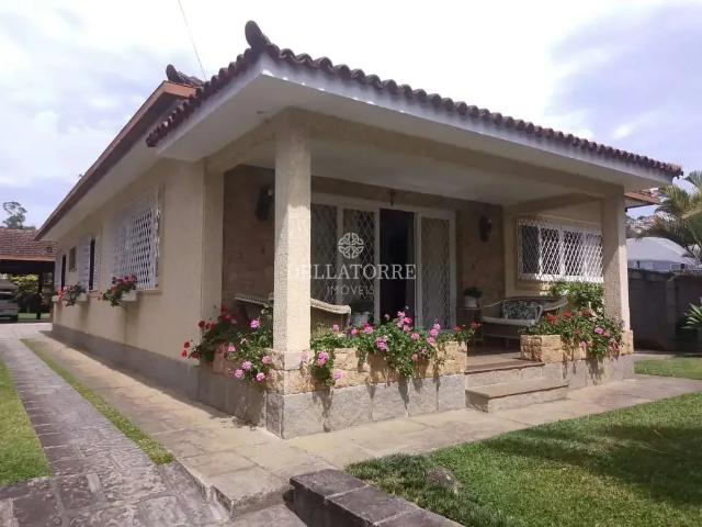 Casa / Sobrado para Venda em Teresópolis/RJ Várzea 4 Quartos