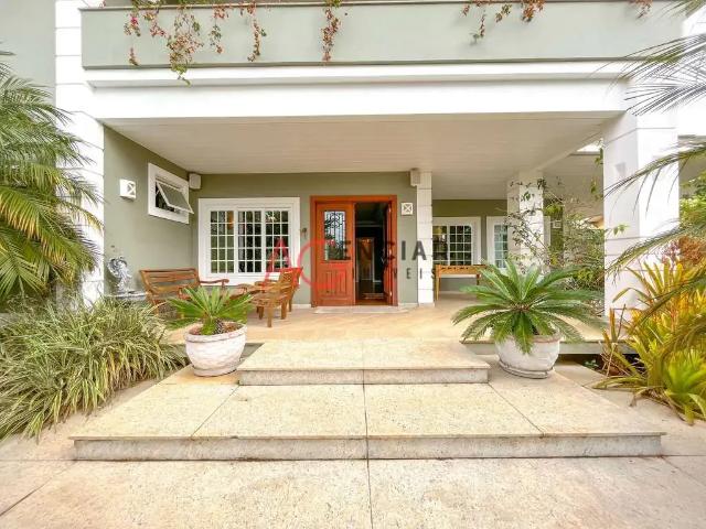 Casa / Sobrado para Venda em Teresópolis/RJ Várzea 4 Quartos