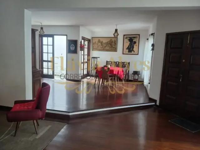 Casa / Sobrado para Venda em Teresópolis/RJ Várzea 4 Quartos