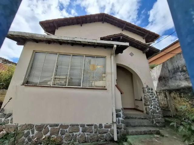 Casa / Sobrado para Venda em Teresópolis/RJ Várzea 5 Quartos