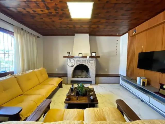 Casa / Sobrado para Venda em Teresópolis/RJ Várzea 3 Quartos