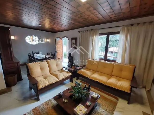 Casa / Sobrado para Venda em Teresópolis/RJ Várzea 3 Quartos