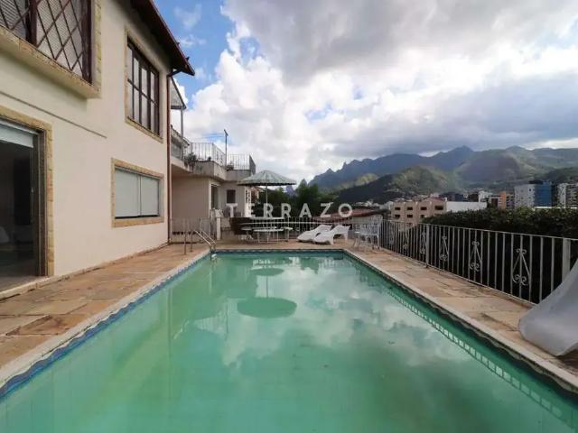 Casa / Sobrado para Venda em Teresópolis/RJ Várzea 3 Quartos