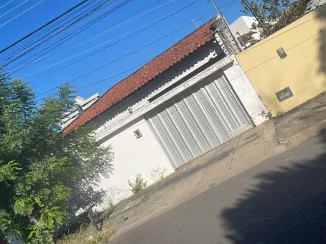 Casa / Sobrado para Venda em Teresina/PI Fátima 3 Quartos